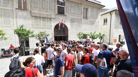 Genoa Bagno Di Folla Al Porto Antico Per Bani E Compagni Il Secolo XIX