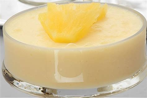 Mousse de abacaxi uma sobremesa prática para quem não quer perder tempo