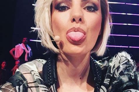 NAŠA PEVAČICA OTIŠLA NA PREGLED A ONDA ZAVRŠILA NA ONKOLOGIJI Ovo su