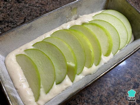 Bizcocho de manzana canela y yogur Receta FÁCIL