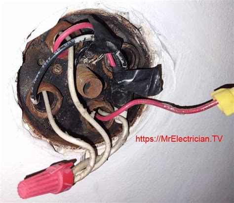 How To Replace An Old Ceiling Junction Box Homeminimalisite