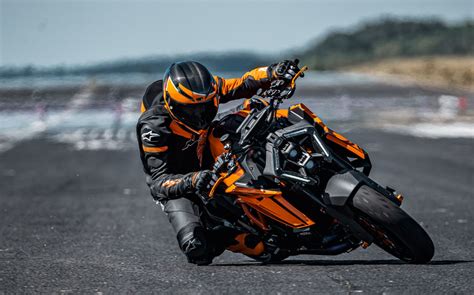 Naked Mas Ktm Concesionario Ktm Madrid