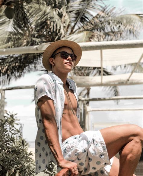 Moda Praia para homens Beachwear for Men Inspirações de looks para