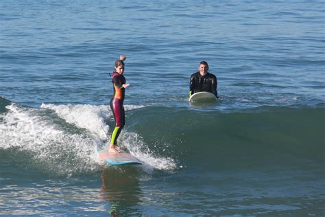 Foto Isabella Santoni Mostrou Habilidade Em Aula De Surfe Na Praia Da