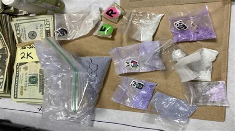 Arrestan a hombre por posesión de drogas y armas XEWT 12