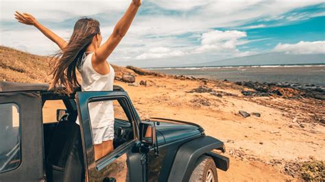 Cute And Comfy Outfit Ideas For Your Road Trip