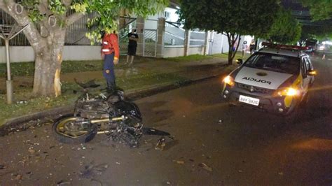 Motociclista Perde O Controle E Bate Em Rvore Na Vila Urup S O Canal