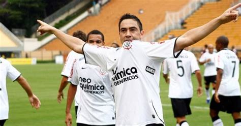 Chicão se despede do Corinthians e acerta Flamengo VAVEL Brasil