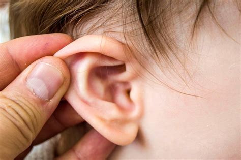 Çocuklarda orta kulak iltihabı belirtileri ve tedavisi Sözcü