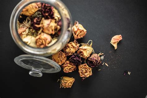 Danh sách 6 hoa hồng khô trang trí mới nhất SESOMR