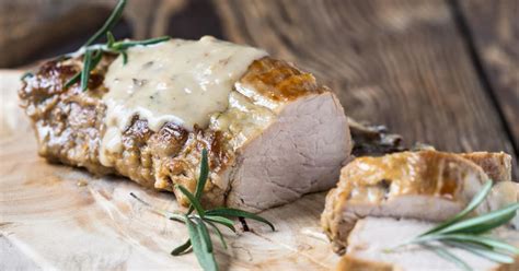 Filet De Porc Avec Sauce Aux Champignons Et Oignons Glouton
