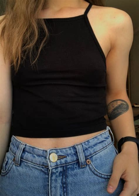 Pin By Kris Man On A Women S Top Crop Tops Fashion