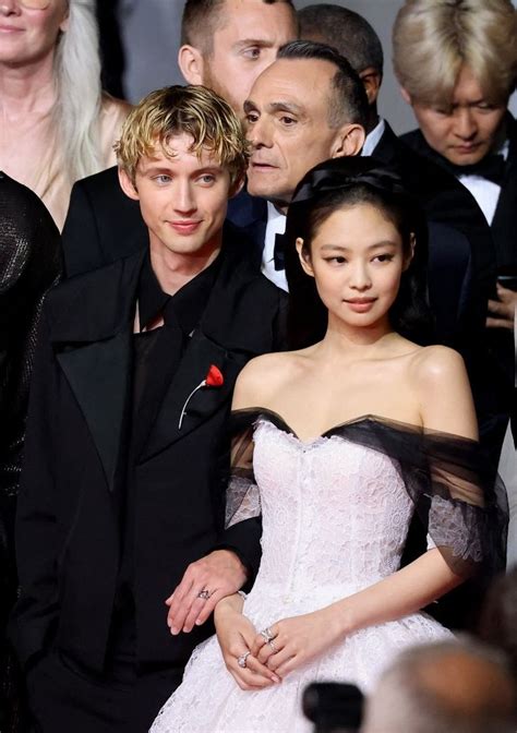 2023 05 22 Jennie Ruby Jane At The Red Carpet Of THE IDOL At The 76th