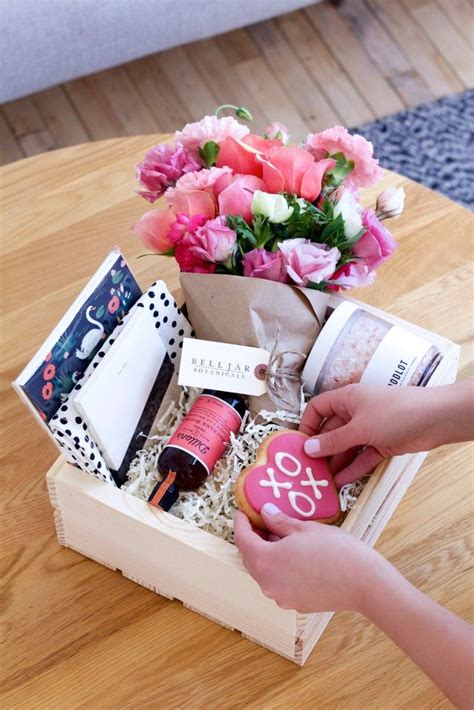 Image Result For Curated Gift Gifts Christmas Gifts For Girlfriend