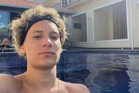 Latam expulsa rappers de voo e Chefin se pronuncia Covardia Metrópoles