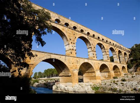 Pont du Gard aqueduc romain dans le sud de la France près de Nîmes