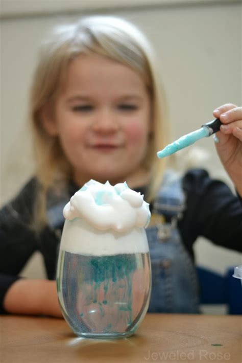 18 experimentos que harán que los niños sueñen con ser científicos