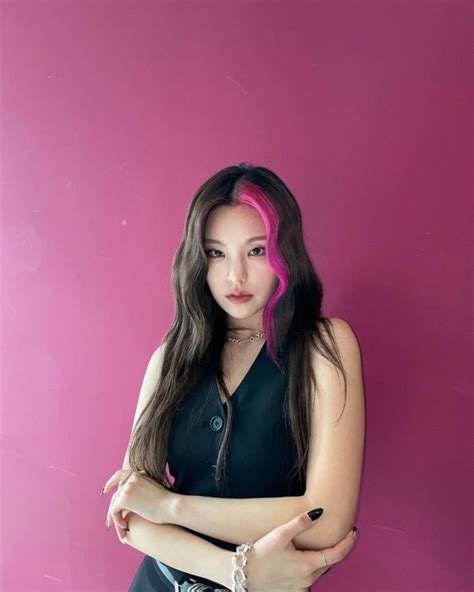 Biodata Member ITZY Profil Lengkap Dan Fakta Menarik Yang Wajib
