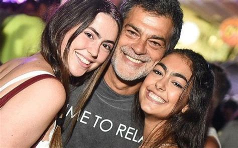 Eduardo Moscovis se emociona aniversário de filha mais velha Te