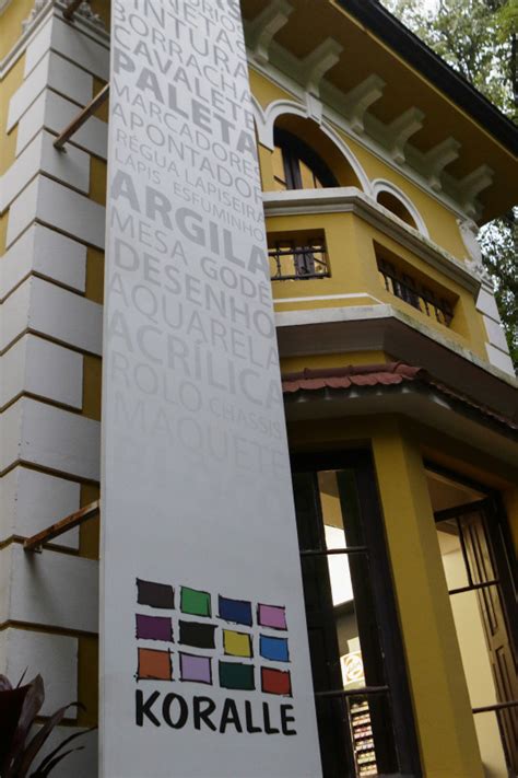 Loja de materiais artísticos de Porto Alegre tem mais de 40 mil produtos