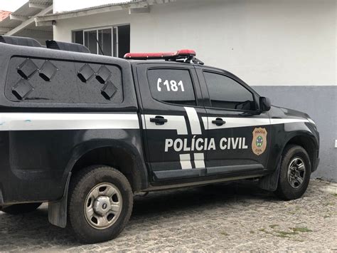 Padrasto é preso após agredir duas enteadas e morder o rosto de uma