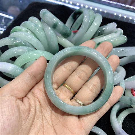 Top 50 mẫu vòng tay đá cẩm thạch trắng đẹp nhất