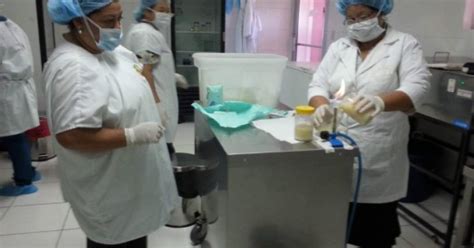 Cada día son menos las madres que amamantan a sus bebés