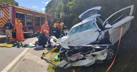 V Deo Mulher Morre Ap S Colis O Entre Carro E Caminh O Na Br Na