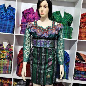 Trajes típicos de Guatemala con perlas Traje típico
