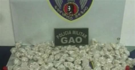 G1 Quase 3 mil pedras de crack são apreendidas em Colatina ES