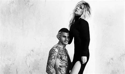 Inter Milan Striker Mauro Icardi Poses Naked For Picture With Wife And
