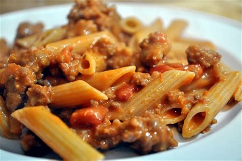 Penne al ragù di salsiccia Le ricette di Maria Grazia
