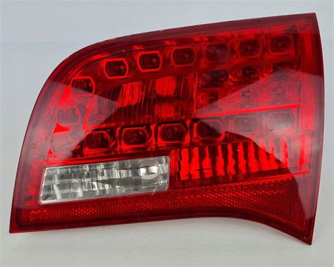 AUDI A6 C6 LAMPA LEDOWA LED PRAWA W KLAPĘ KOMBI za 270 zł z Sierakowice