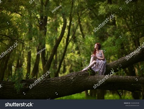 15 331件のNude girl outdoorの画像写真素材ベクター画像 Shutterstock