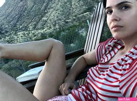 Shelley Hennig Nude Scene Free Sex Photos And Porn Images At Sex Fun
