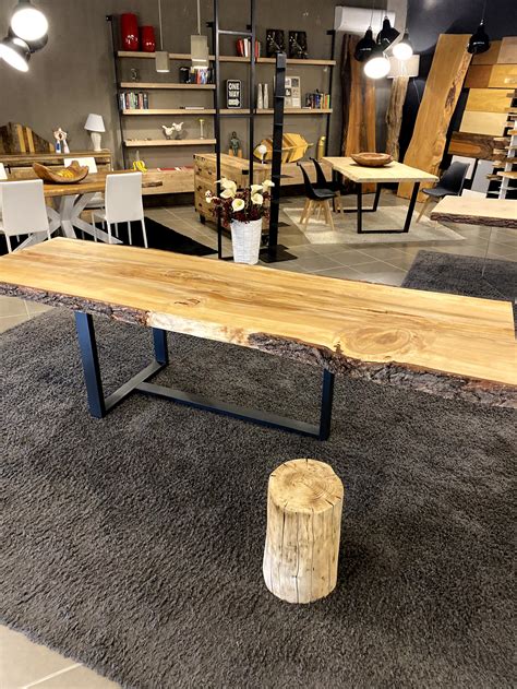 Tavolo Da Pranzo Di Design In Legno Di Cedro Rosso Del Libano