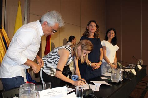 Minambiente lideró firma del Pacto de Economía Circular Noticias y