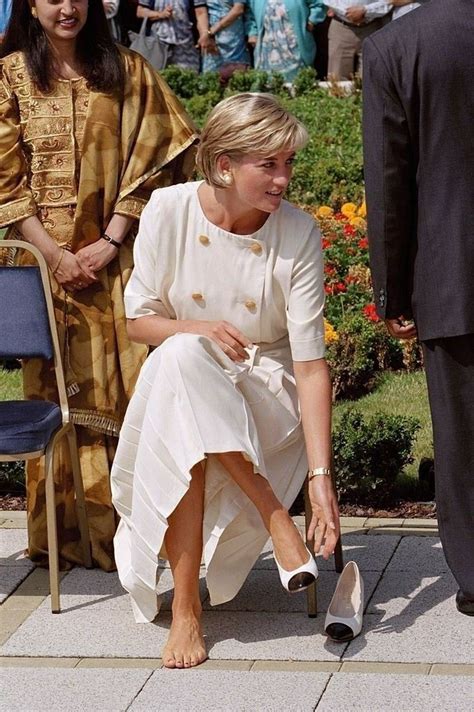 Tight Shoe No One Deserves Princess Diana Fashion Princess Diana