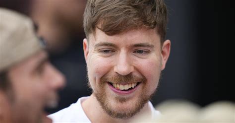 Défis sensationnels fortune à 500 millions d euros MrBeast devient