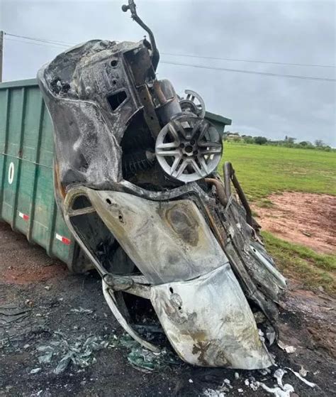 Marido Mata Mulher A Facadas Na Frente Da Filha E Morre Carbonizado Em