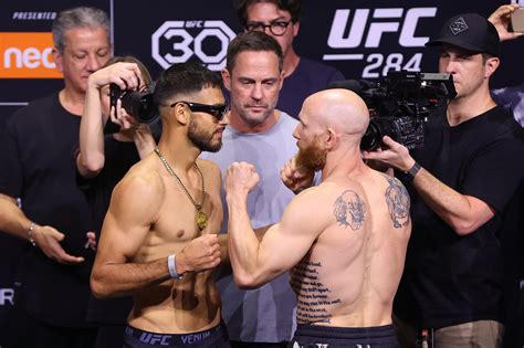 UFC 284 Twitter Reacts Yair Rodriguez Dramatic Submission Victory