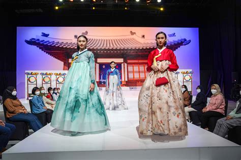 Hanbok Batik Fashion Show 2021 ONE EVENT