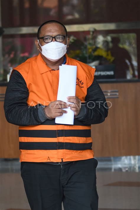 Pemeriksaan Tersangka Korupsi Tukin ESDM ANTARA Foto