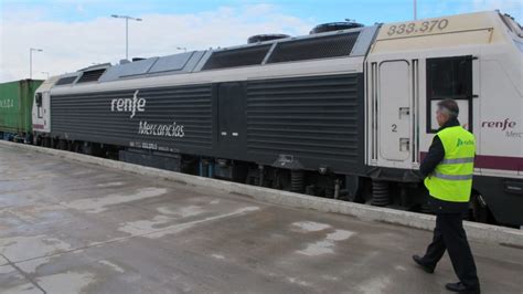 Renfe comunicará con antelación sus locomotoras de alquiler disponibles