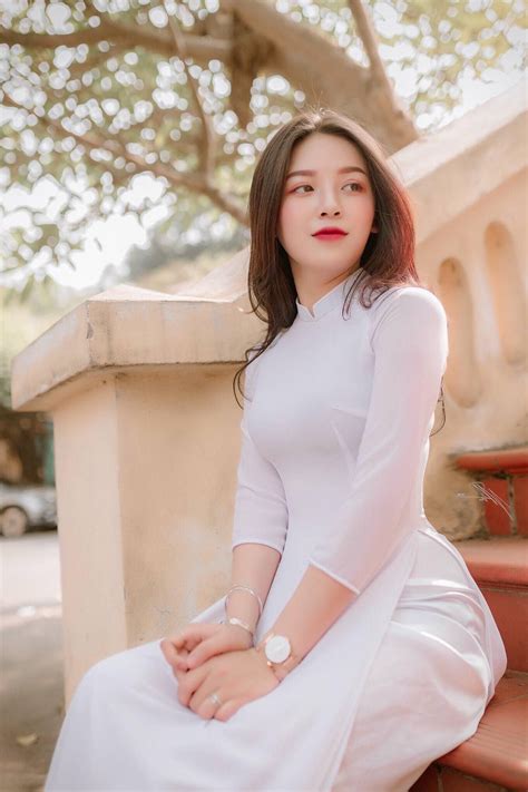 Bộ sưu tập 500 mẫu dáng chụp ảnh áo dài đẹp đầy ấn tượng cho sự kiện