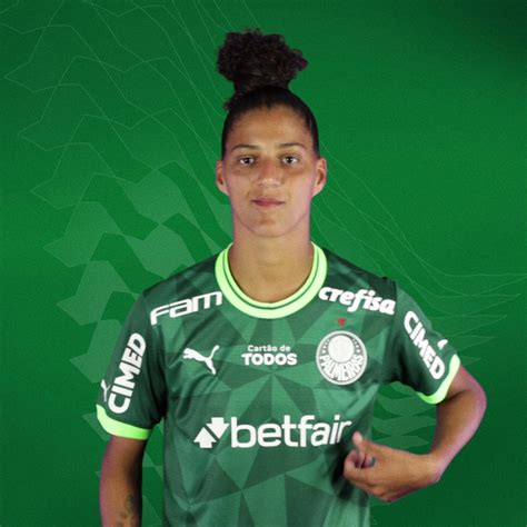 André Vieira Coelho on Twitter RT Palmeiras FEM 1ºT 13 min Bia