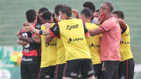 Melhores momentos do jogo Guarani 1 x 2 Vitória pela Série B