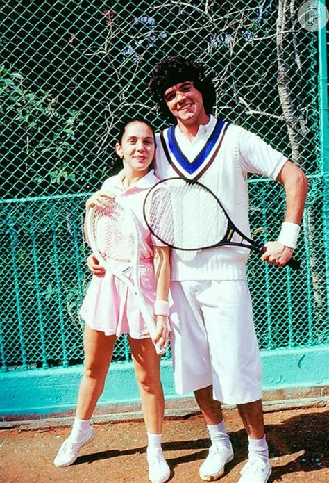 Novela O Sexo dos Anjos qual é a história e em que ano passou Trama