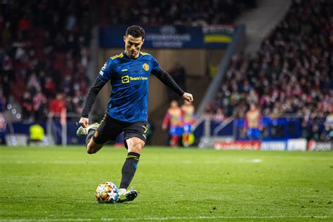 Craques da Copa conheça a brilhante trajetória de Cristiano Ronaldo