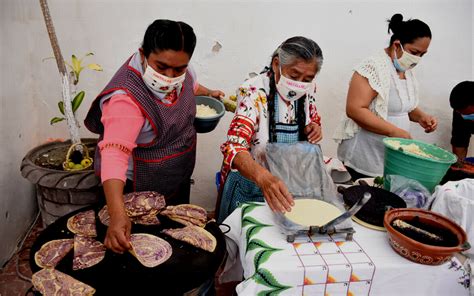 Cocineras Tradicionales Dirección de Turismo Municipal de Comonfort